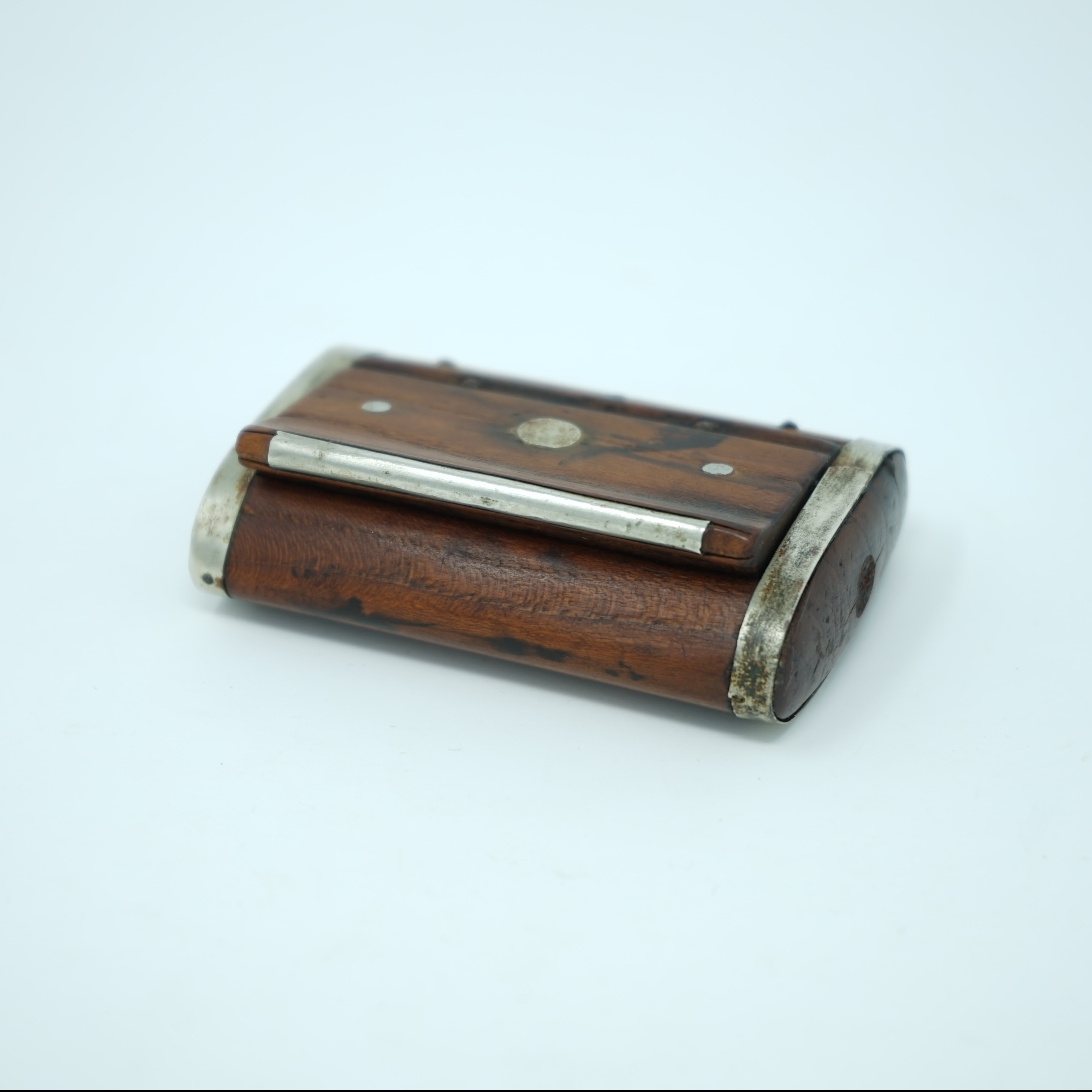 Tabatière Ancienne en Bois et Métal Argenté | Les Coups de Coeur